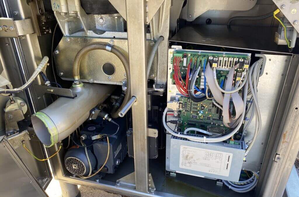 Handtmann VF 628 Vacuum Stuffer | M&M Equipment Corp