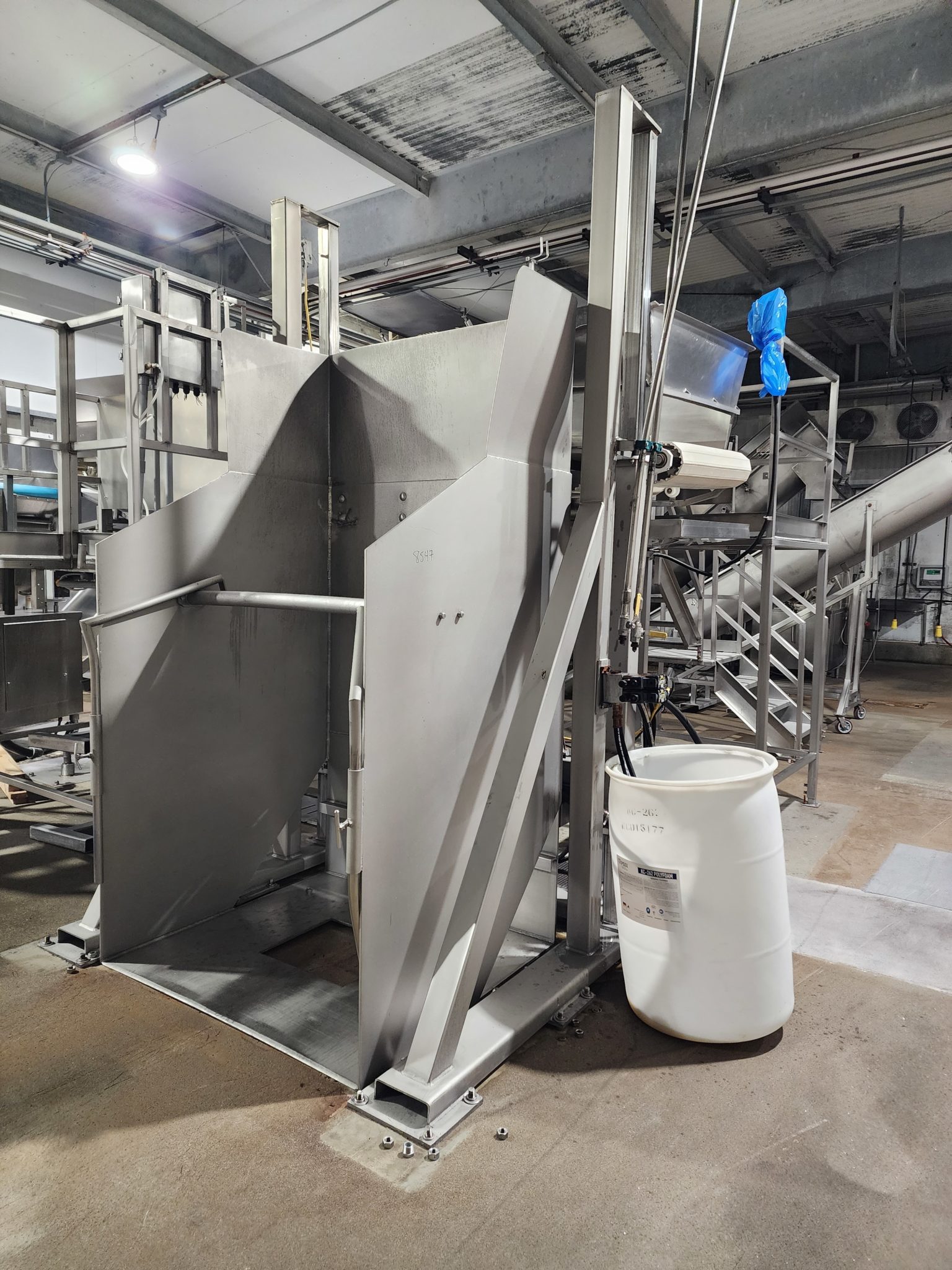 Custom Stainless High Lift Vat Dumper | M&M Equipment Corp