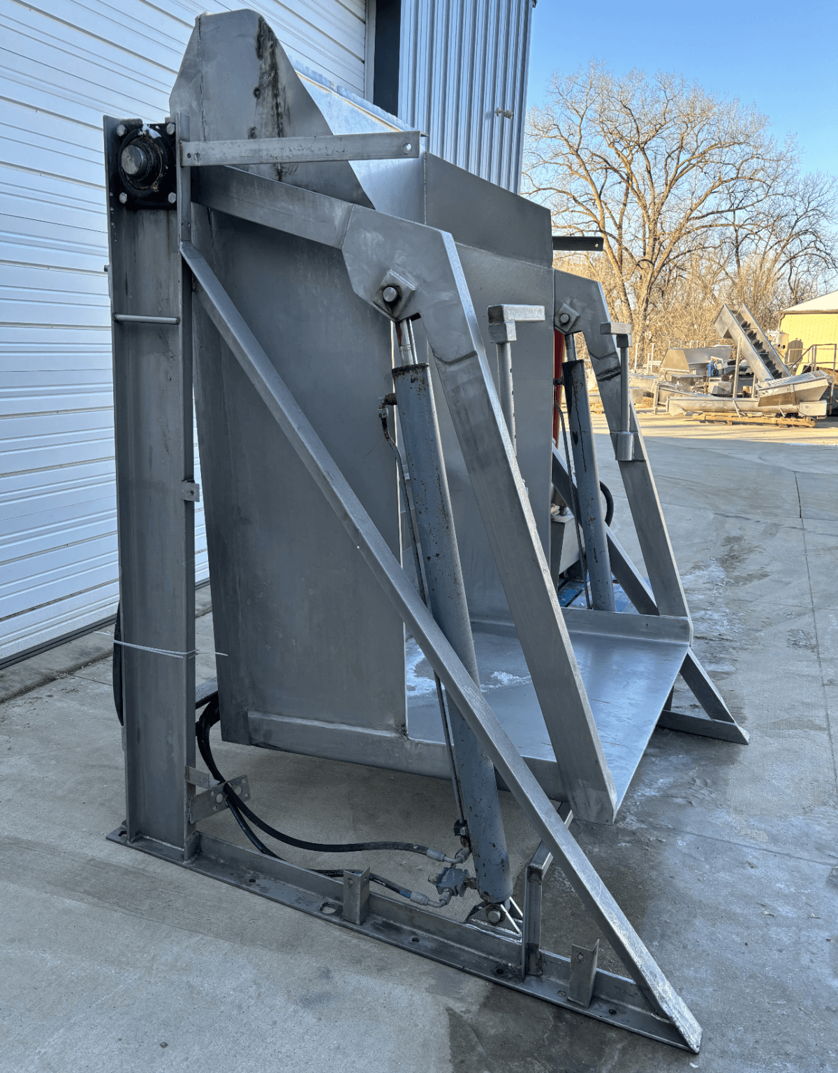 CUSTOM STAINLESS Combo Dumper | M&M Equipment Corp