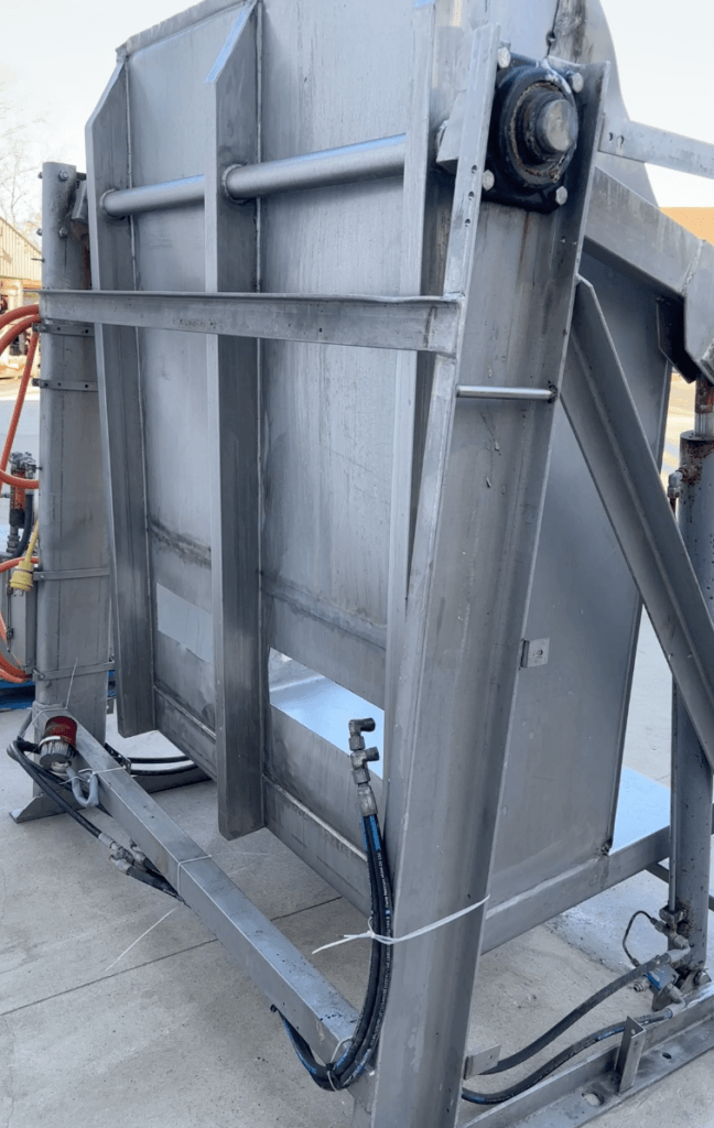 CUSTOM STAINLESS Combo Dumper | M&M Equipment Corp