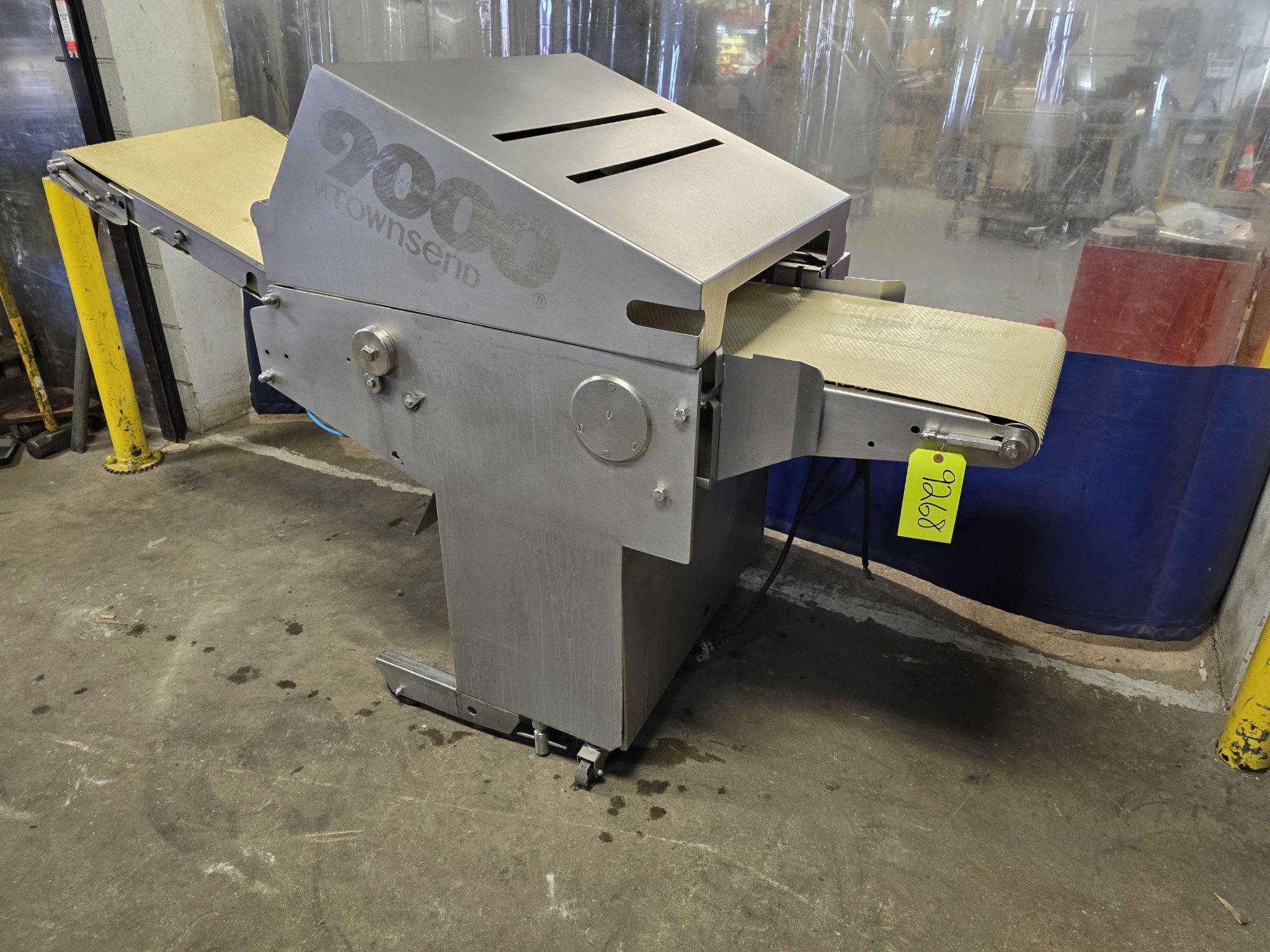 Townsend 9000 Automatic Skinner | M&M Equipment Corp