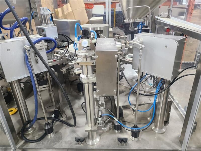 CAM PACKAGING SYSTEMS 8-200A Standup Bagger | M&M Equipment Corp