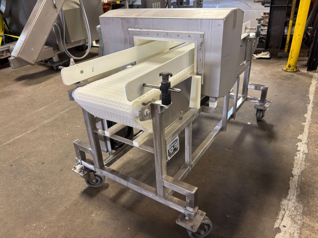 SAFELINE Metal Detector | M&M Equipment Corp