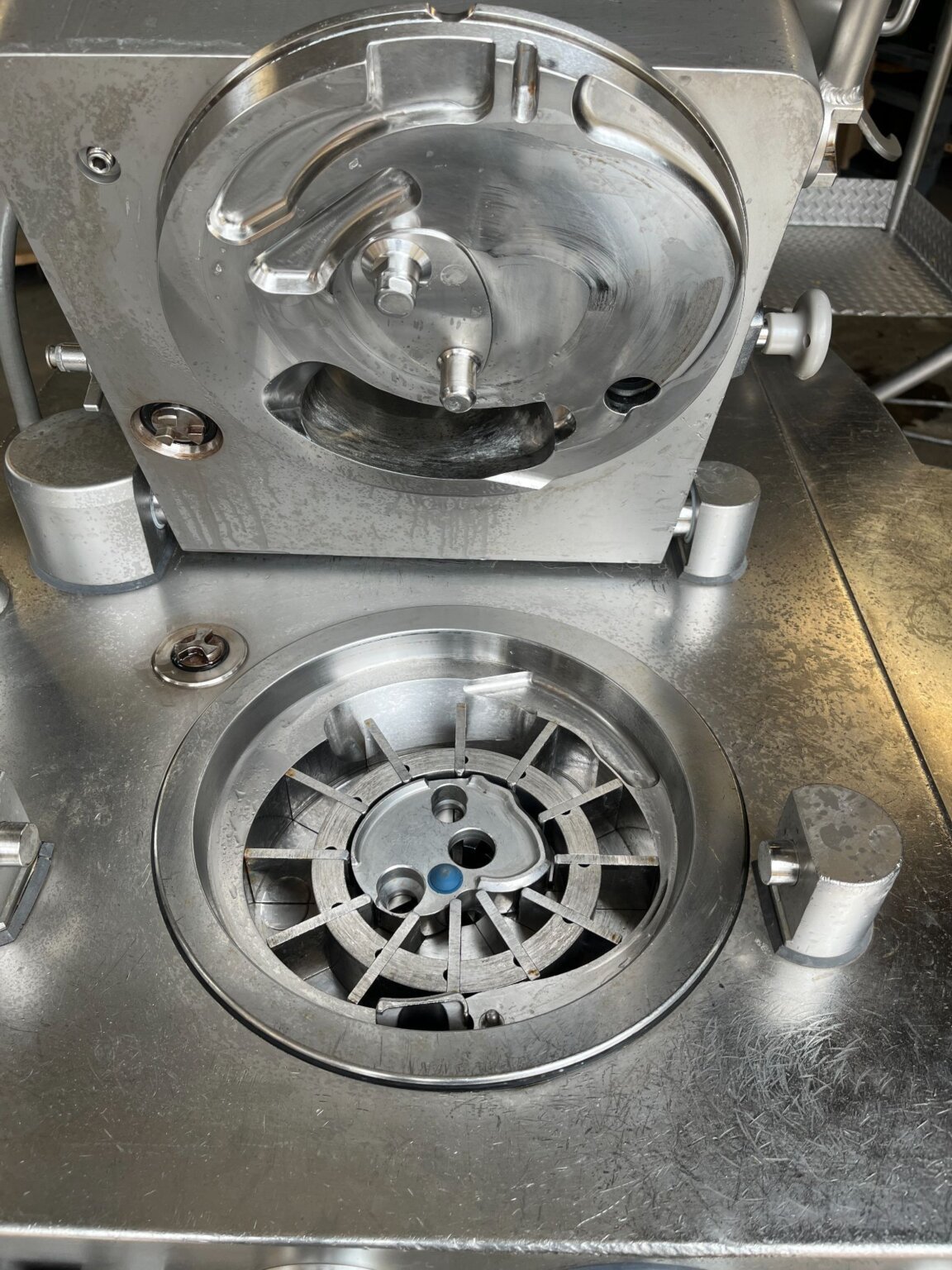 HANDTMANN HVF 658 Vacuum Stuffer | M&M Equipment Corp