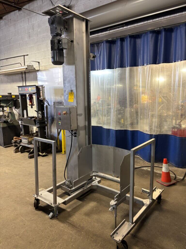 AMFEC 2-3K Cart Lift | M&M Equipment Corp
