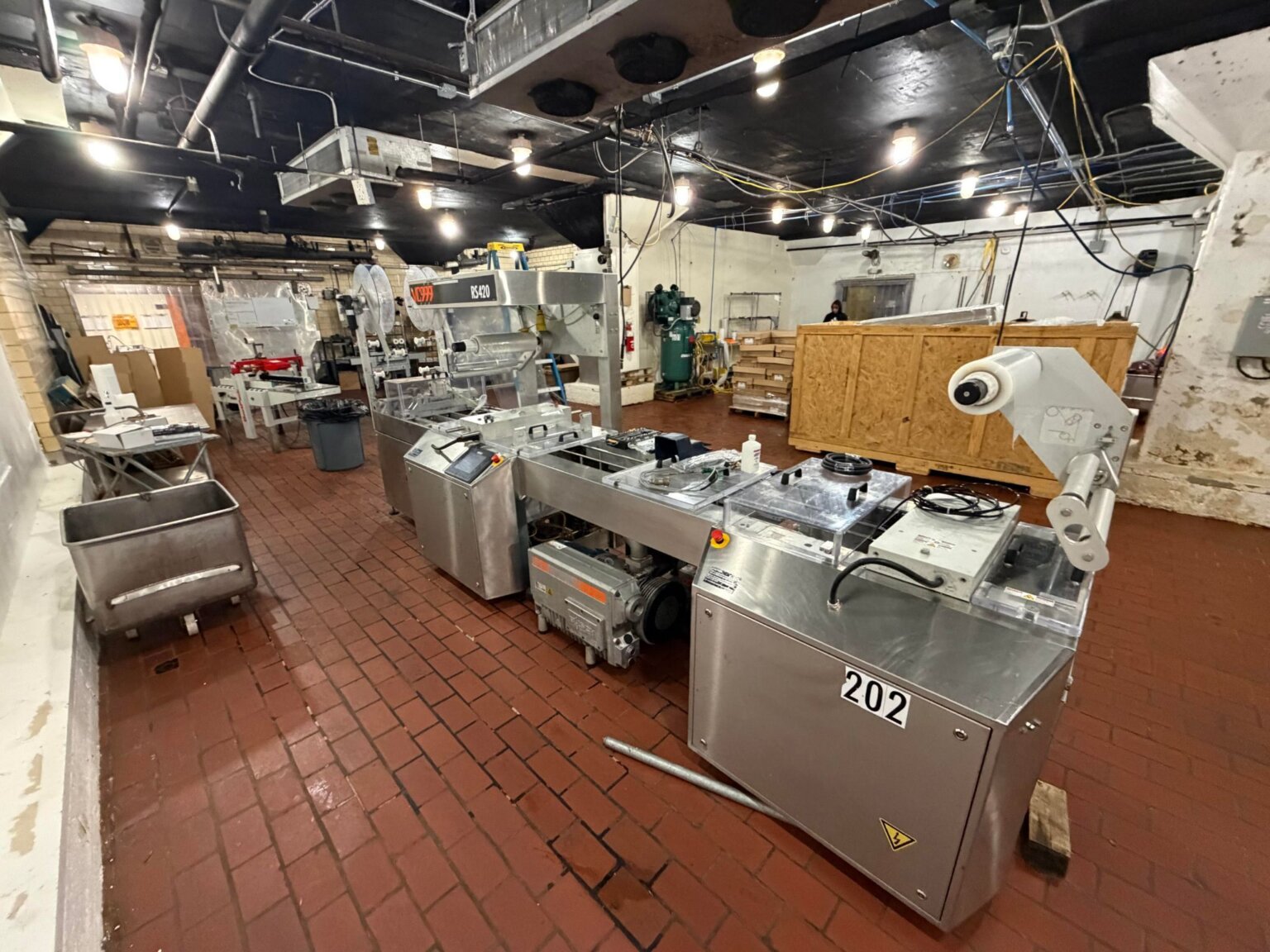 VC999 RS 420 Roll Stock Machine | M&M Equipment